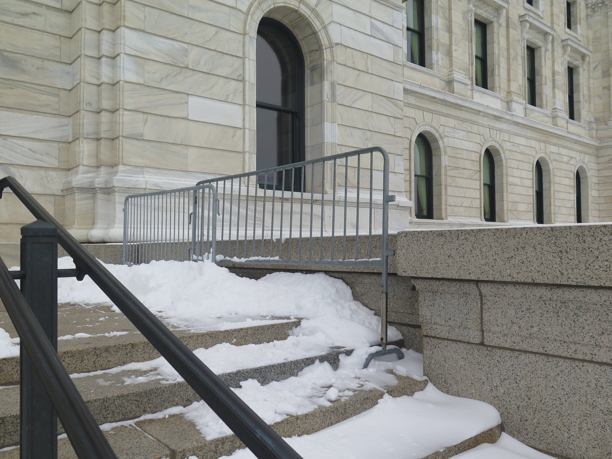 Out go the fences, in come the guardrails at state Capitol | MPR News