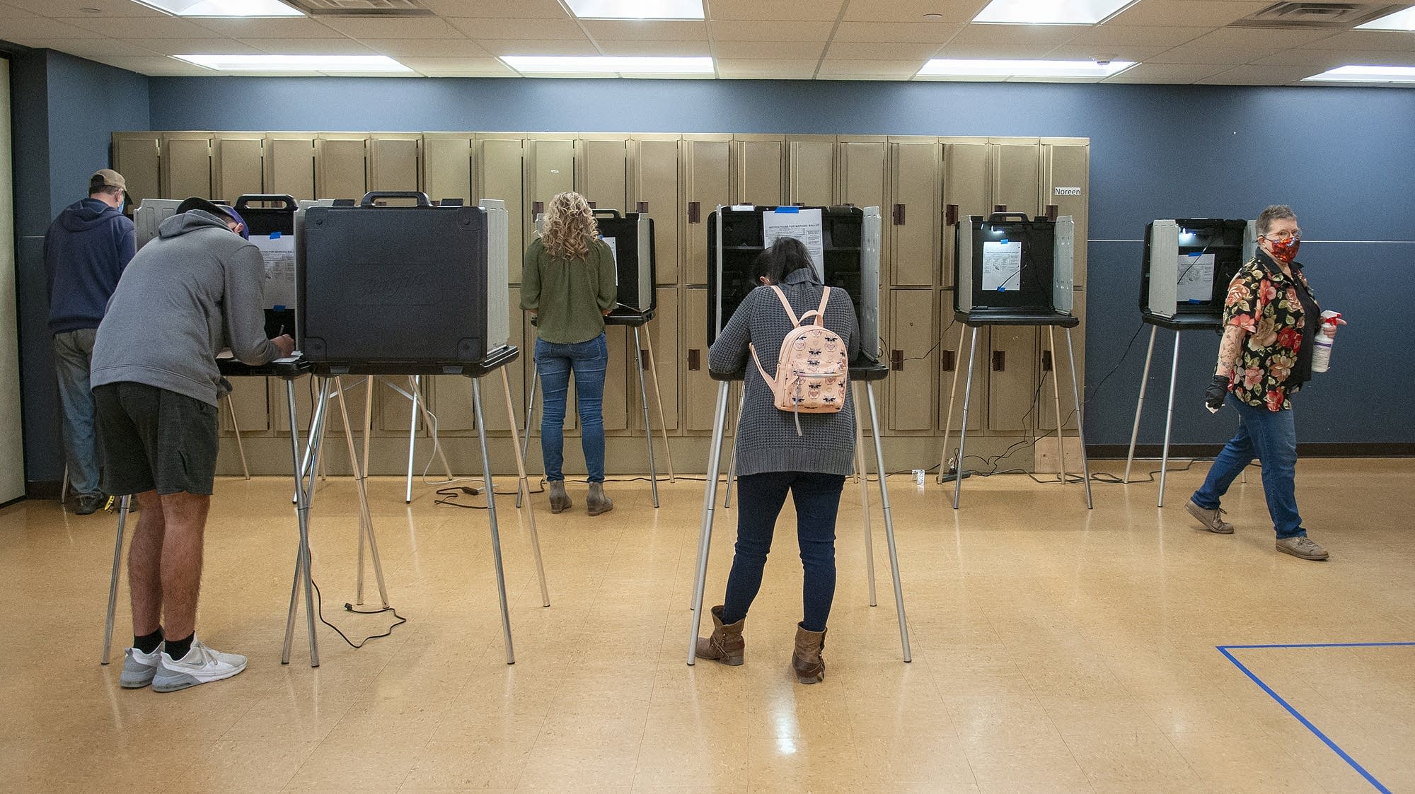 Ettinger wins Democratic nod for Hagedorn seat; Finstad wins GOP race ...