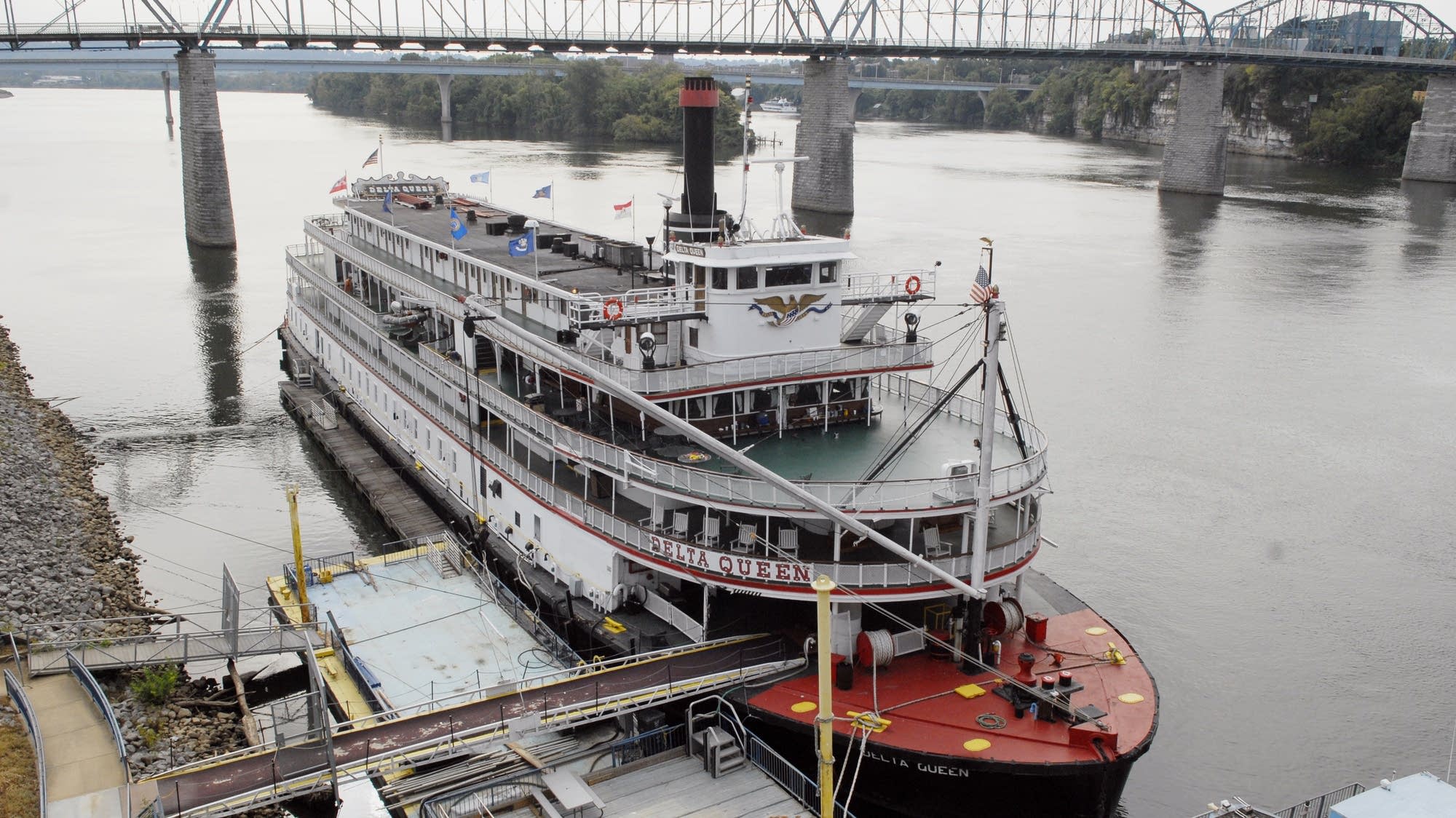 House approval means Delta Queen closer to cruising again | MPR News