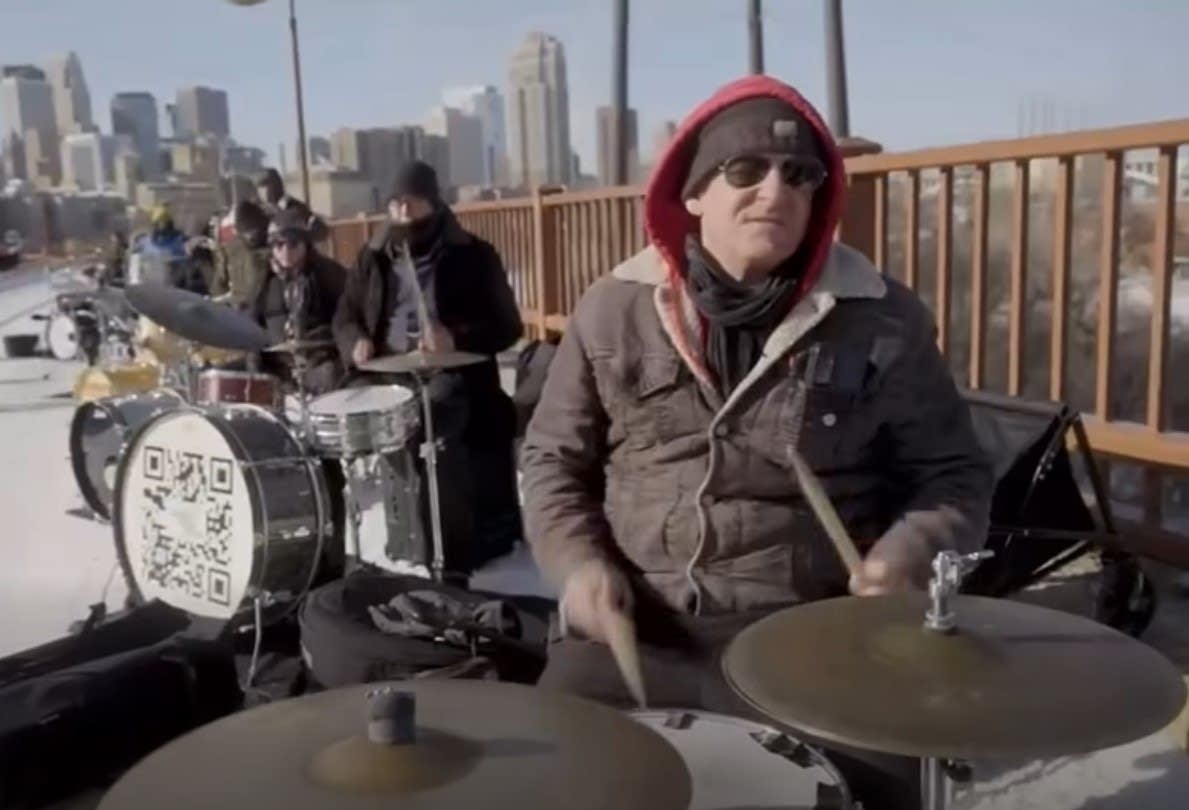 Minnesota drummers play frigid gig on Minneapolis bridge to support ...