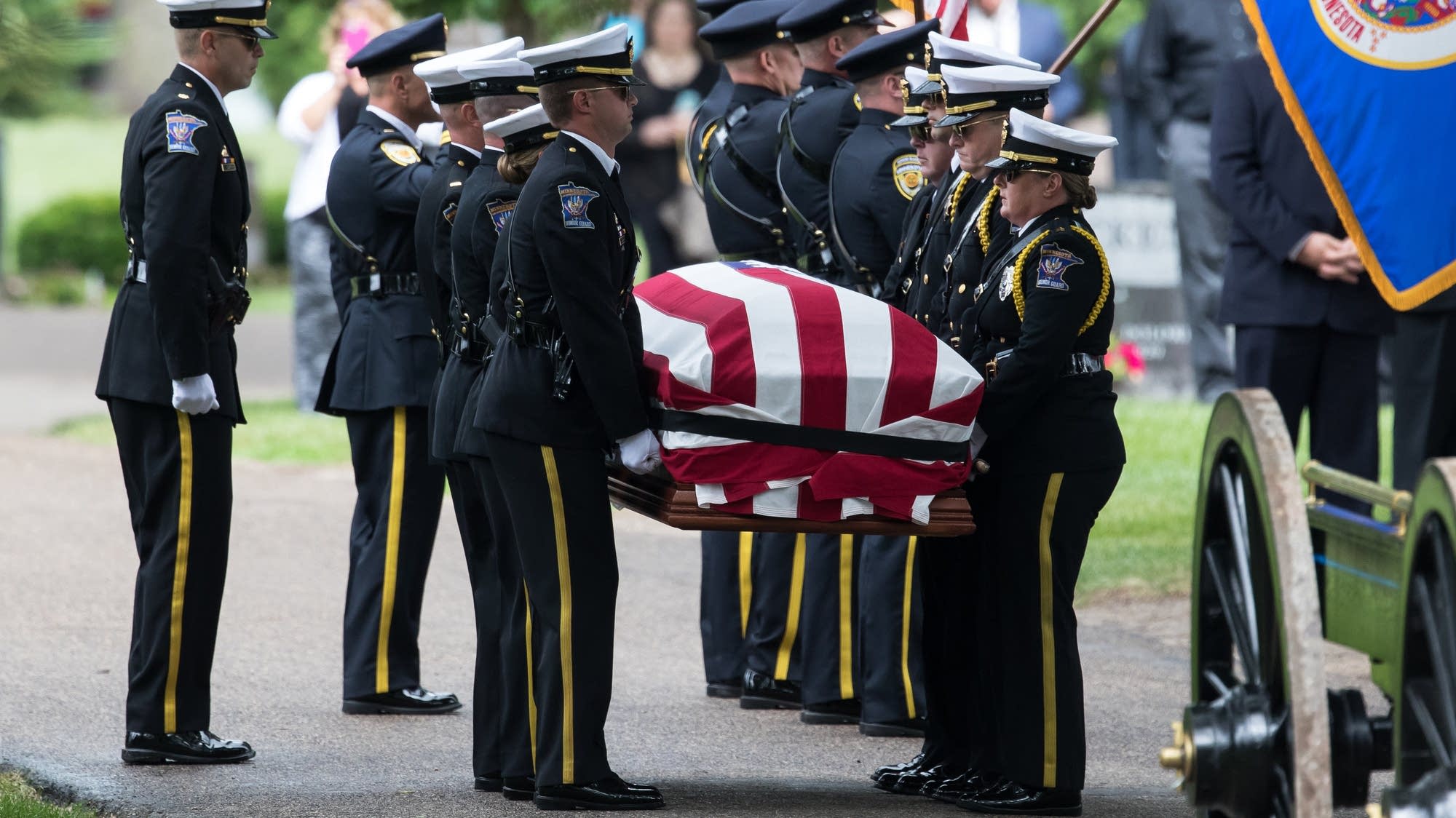 Photos: Parting honors for corrections officer Joseph Gomm | MPR News