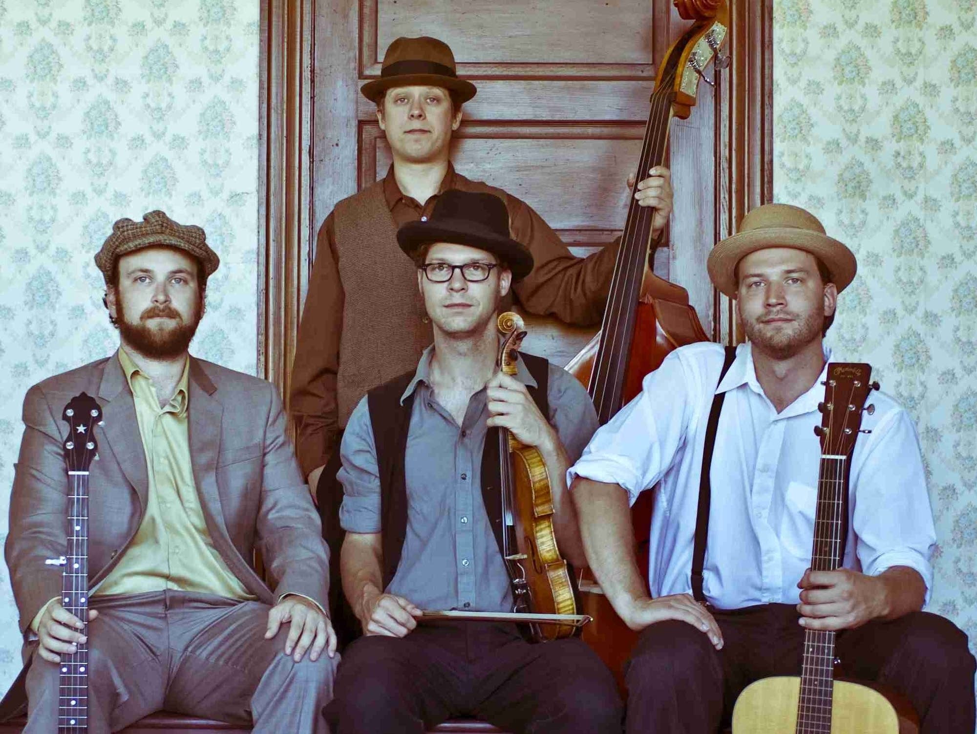 Pert Near Sandstone performs pert near MPR studios | MPR News