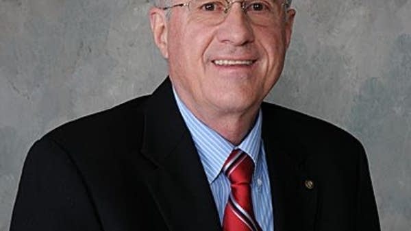 Respected soil scientist retires | MPR News