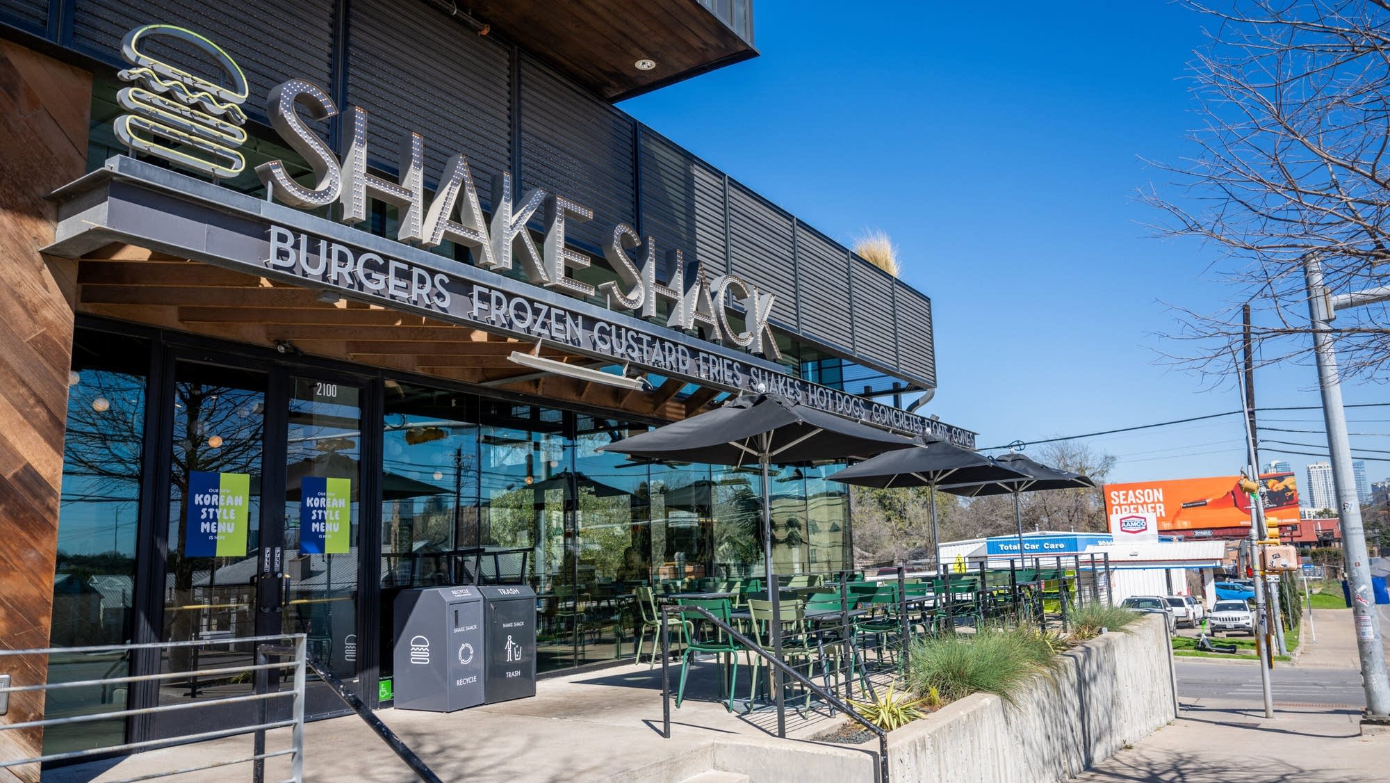 Why are fast casual restaurants like Shake Shack doing so well ...