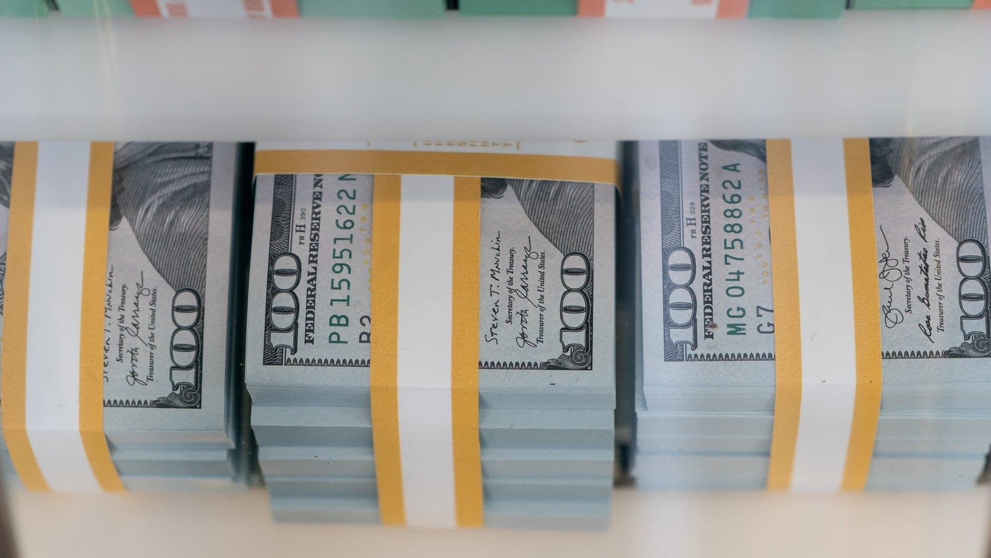 U.S. dollar slides as Fed prepares to cut interest rates - Marketplace