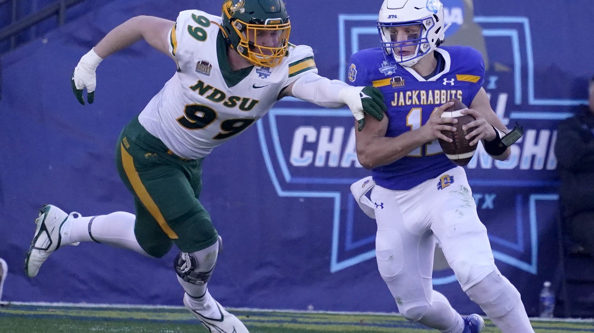 Different Dakota: SD State wins 1st FCS title over ND State | MPR News