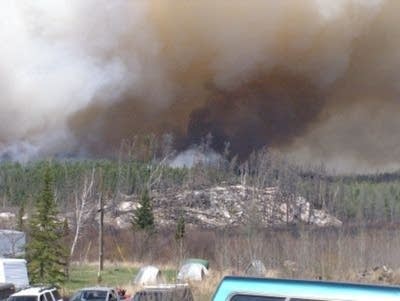 Pawlenty surveys wildfire in northeast Minnesota | MPR News