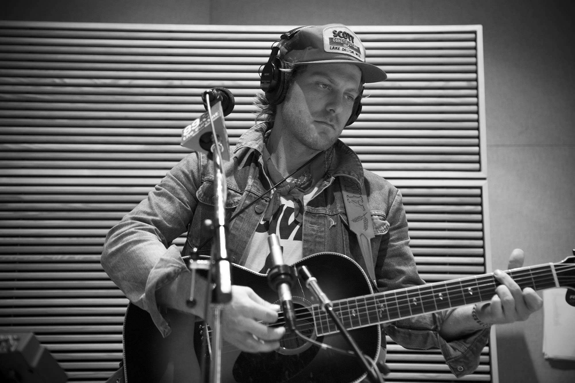 Frankie Lee performs in The Current studio | The Current