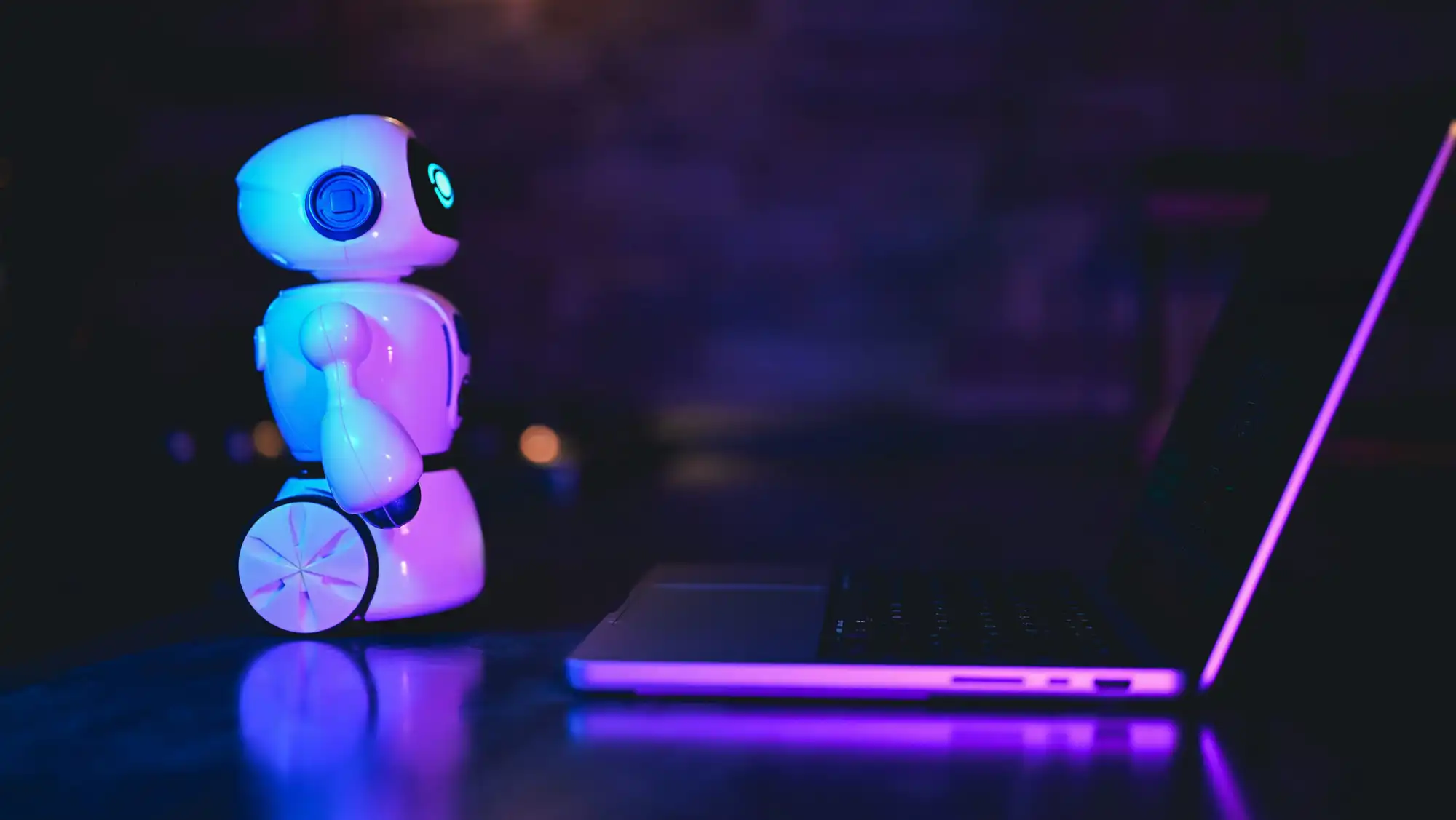 How AI chatbots are turning the tables on scammers