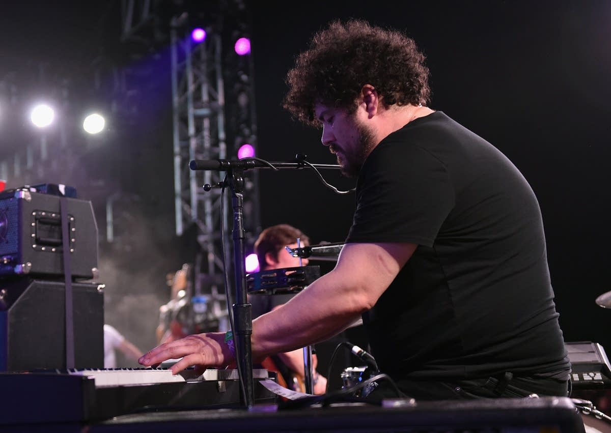 Richard Swift, of the Shins and the Arcs, dies at 41