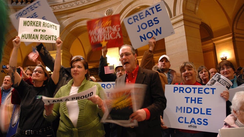 Hundreds rally in St. Paul to support Wis. unions | MPR News