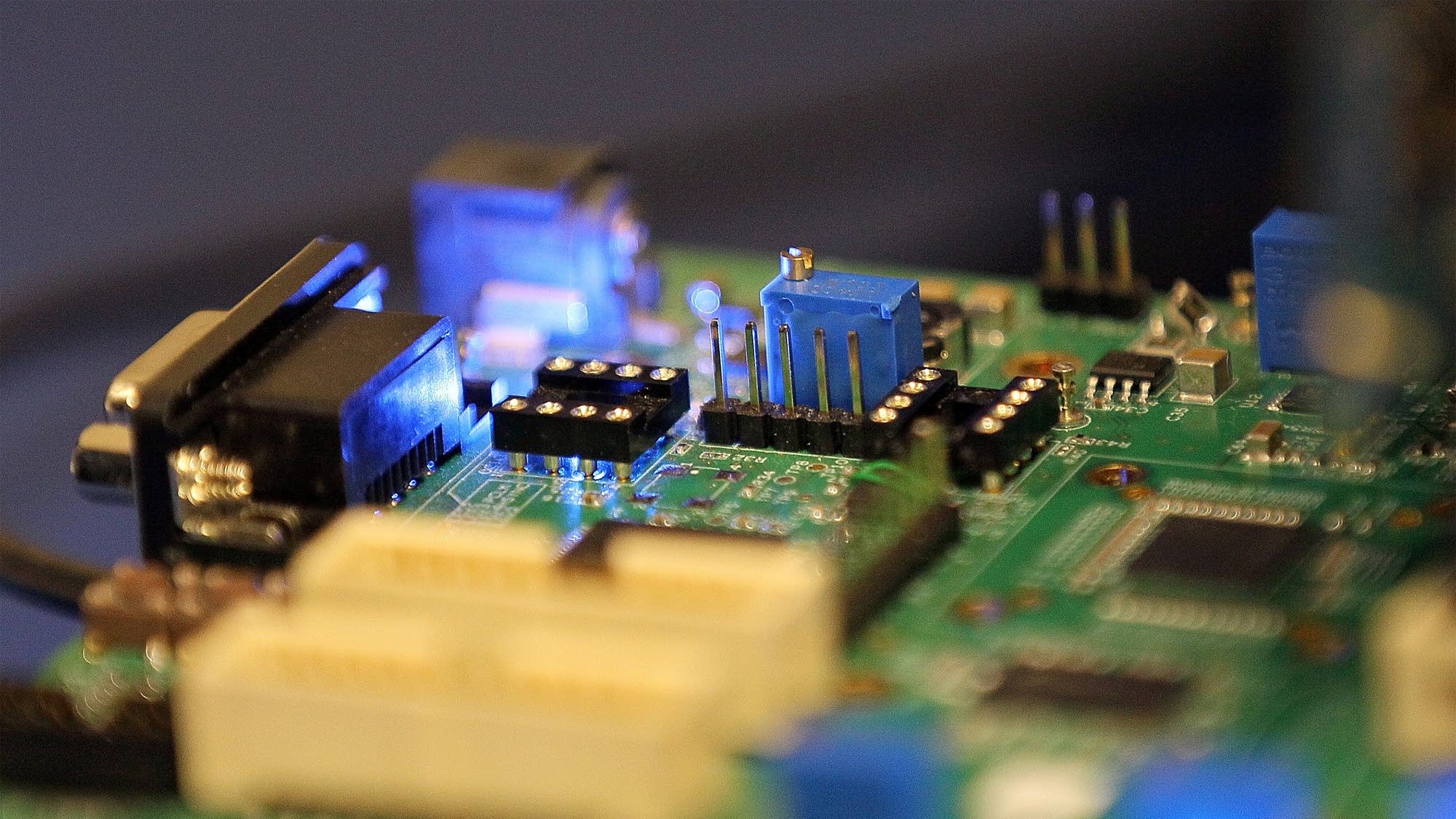 China's semiconductor firm to raise $2.8 billion in IPO - Marketplace