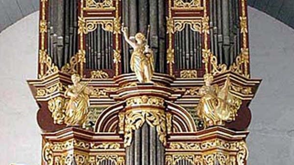 1680 Schnitger organ at Sankt Peter und Paul Kirche, Cappel, Germany ...