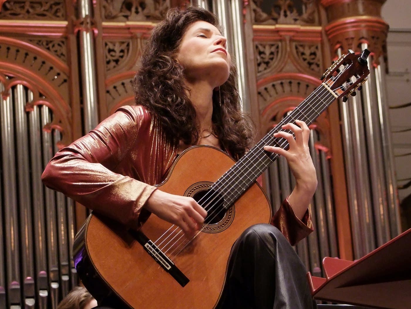 Guitarist Sharon Isbin lives in NYC but stays true to her Minnesota ...