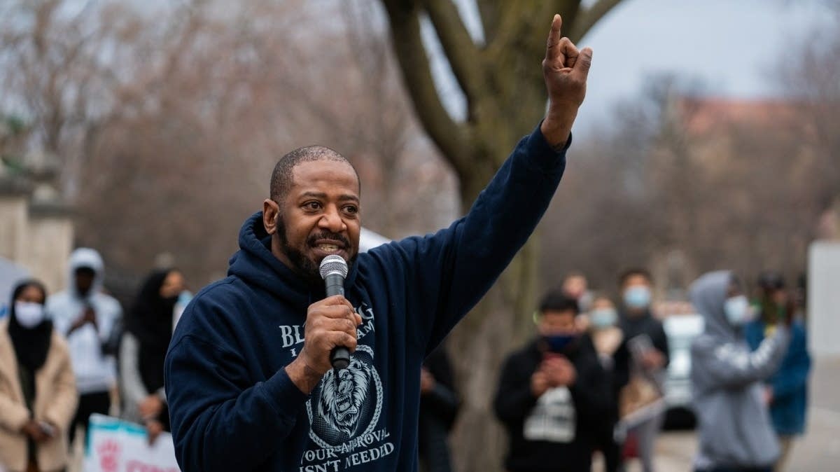 State Rep. Thompson may lose new Minnesota driver's license | MPR News