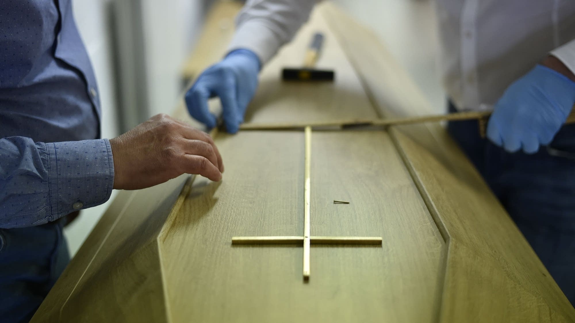 Grieving a death during the pandemic | MPR News