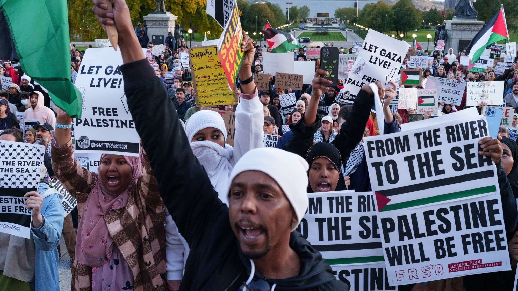Rally for Palestinians draws crowd to Minnesota Capitol | MPR News