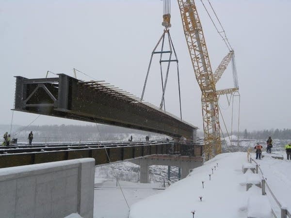 Bridge building doesn’t stop for a Minnesota winter | MPR News