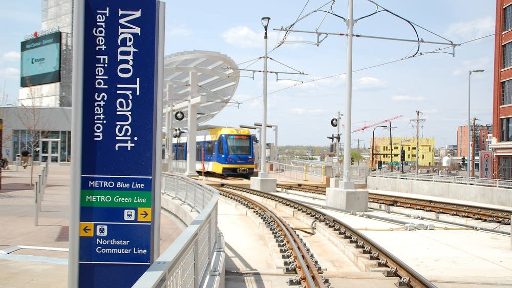 Some Minneapolis Metro Transit trains will switch to buses starting Oct ...
