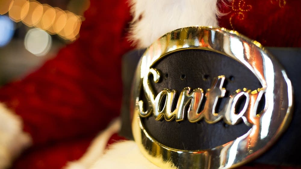 What it takes to be a Santa Claus stand-in | MPR News