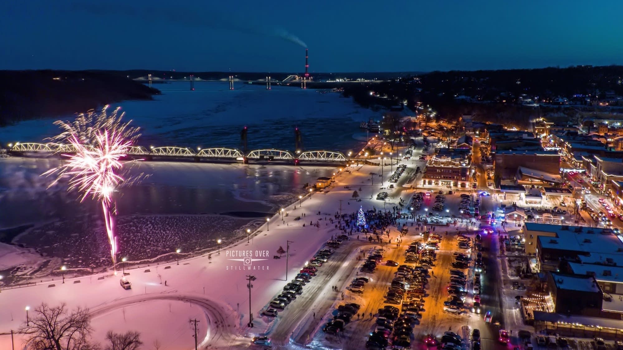 Top 10 events to see holiday lights, Christmas decorations across ...