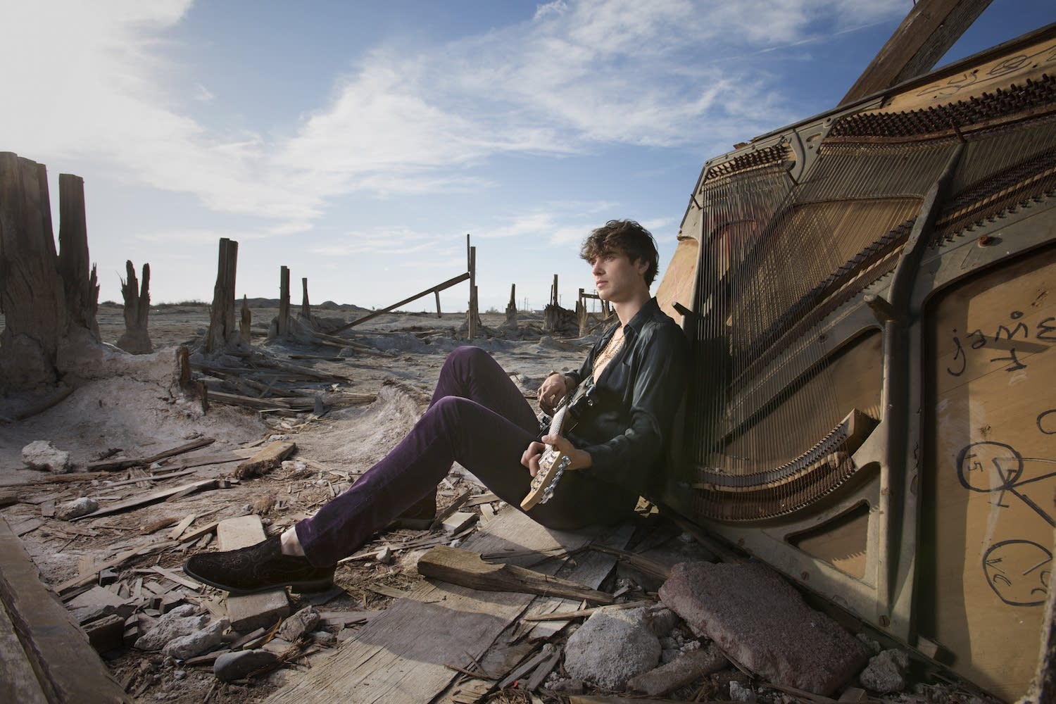 Cobi Mike of Gentlemen Hall goes solo with ‘Walking Through the Fire’