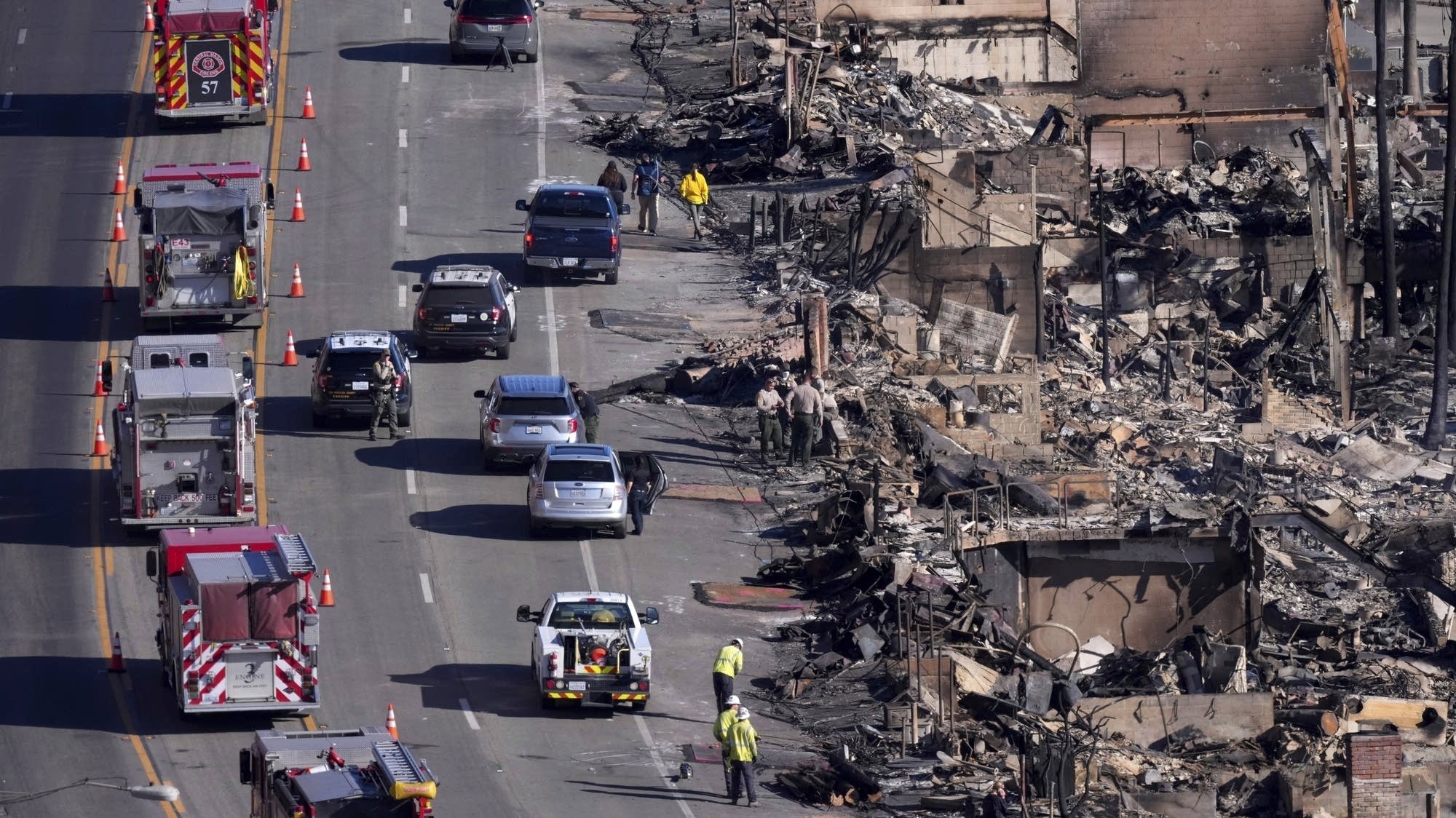 Pacific Coast Highway reopens nearly a month after devastating Southern ...