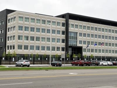 FBI remembers 2 agents killed | MPR News