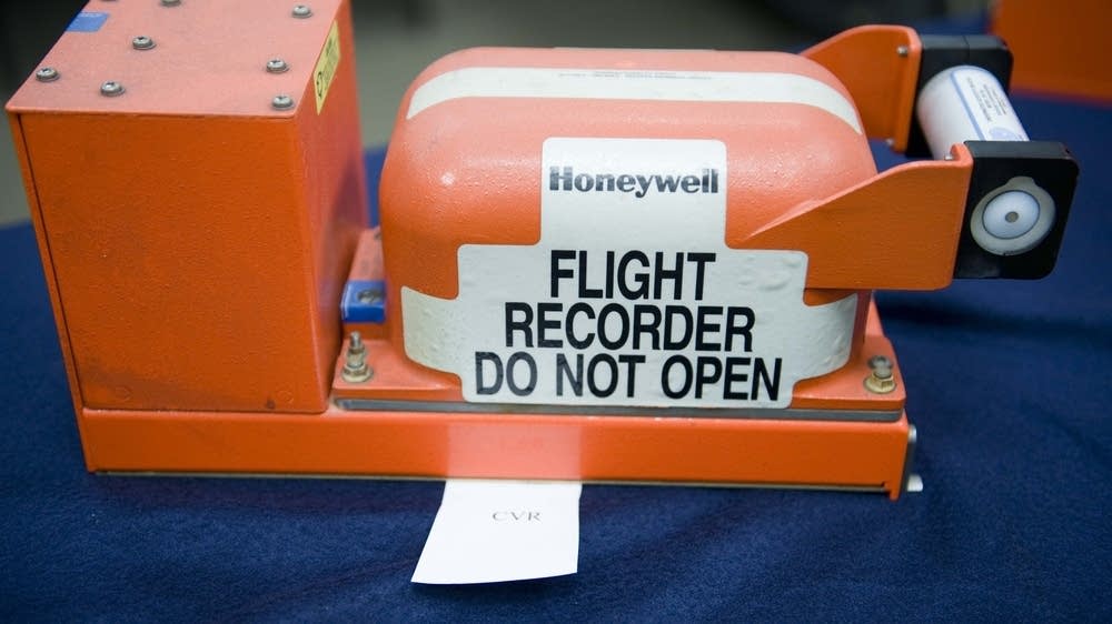 Pilot denies fighting, sleeping in cockpit | MPR News