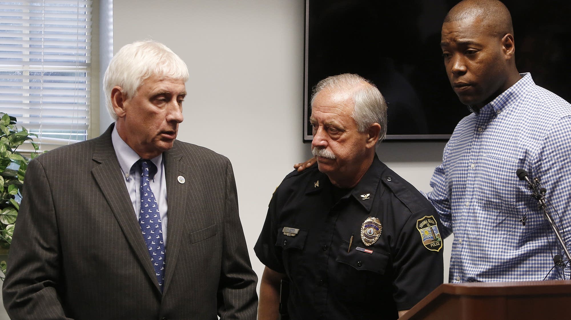 Police: City worker kills 12 in Virginia Beach; suspect dead | MPR News