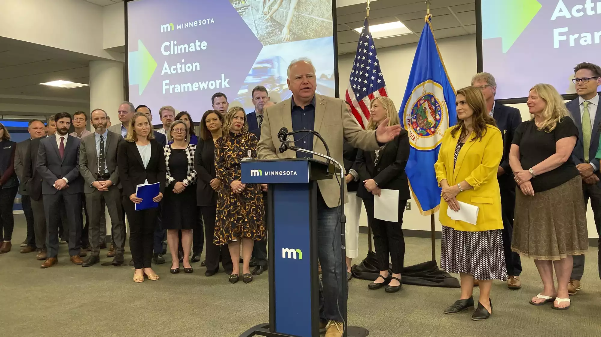 Minnesota governor rolls out plan to fight climate change | MPR News