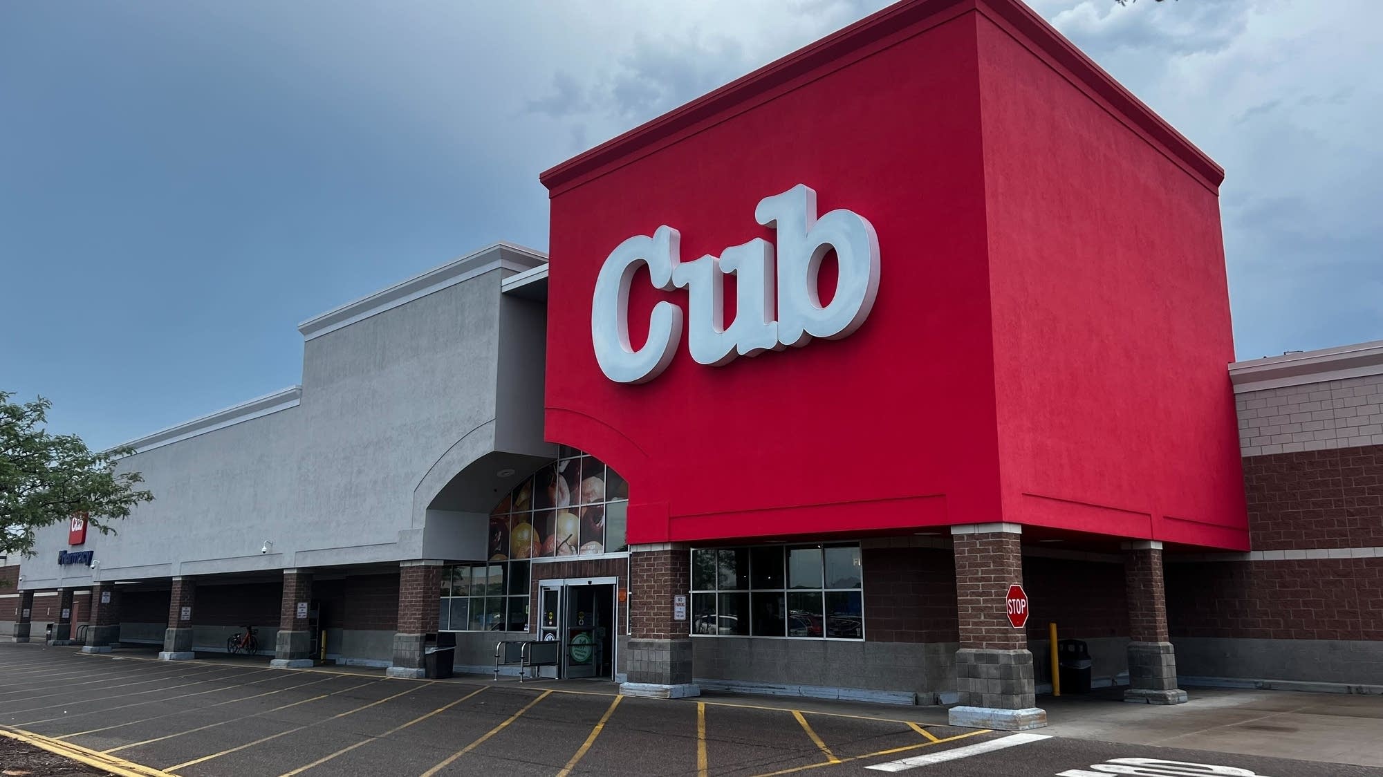 Cub Foods in Midway neighborhood to close in August | MPR News