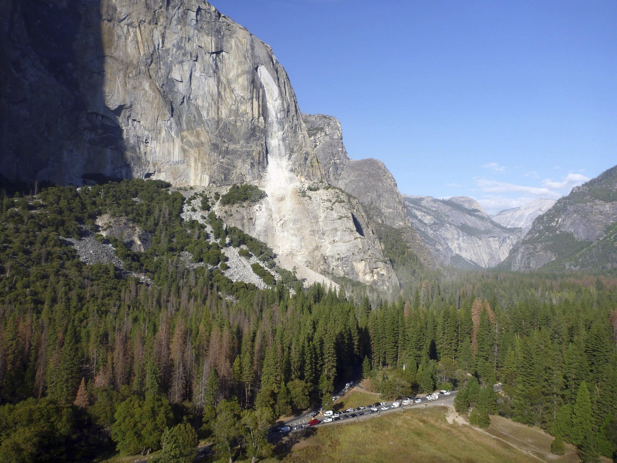 2 days, 2 dangerous rock falls at Yosemite National Park | MPR News