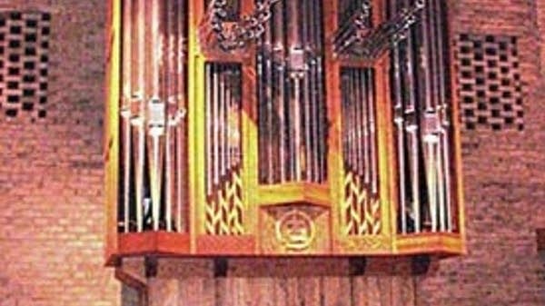 1985 Visser-Rowland organ at First Presbyterian Church, Morehead City ...