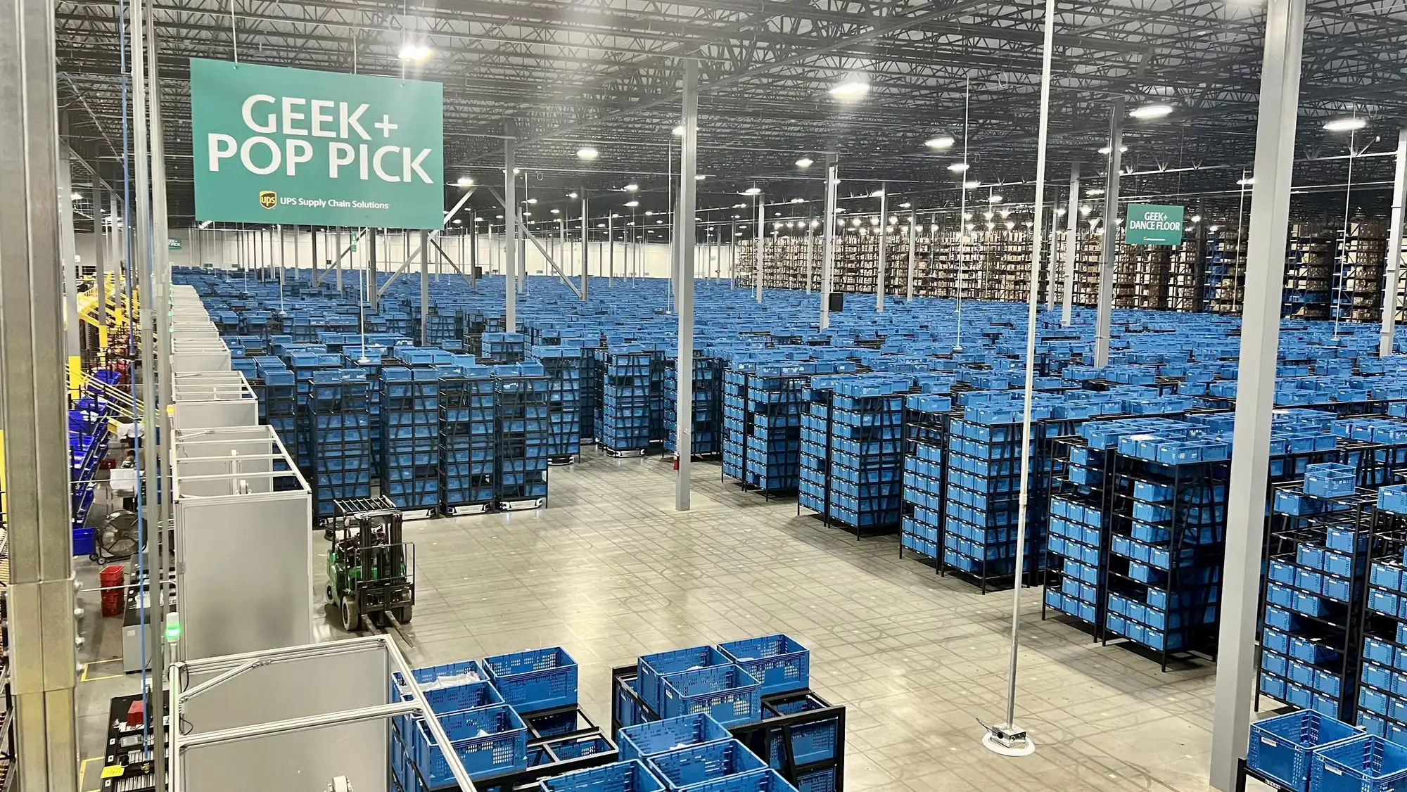 Inside a UPS warehouse that prioritizes super-fast shipping