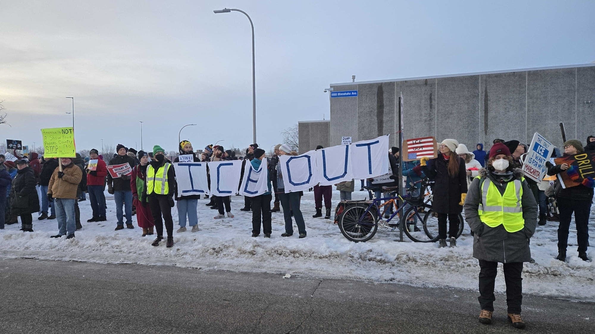 Inside the group that helps ICE detainees released from Whipple find ...