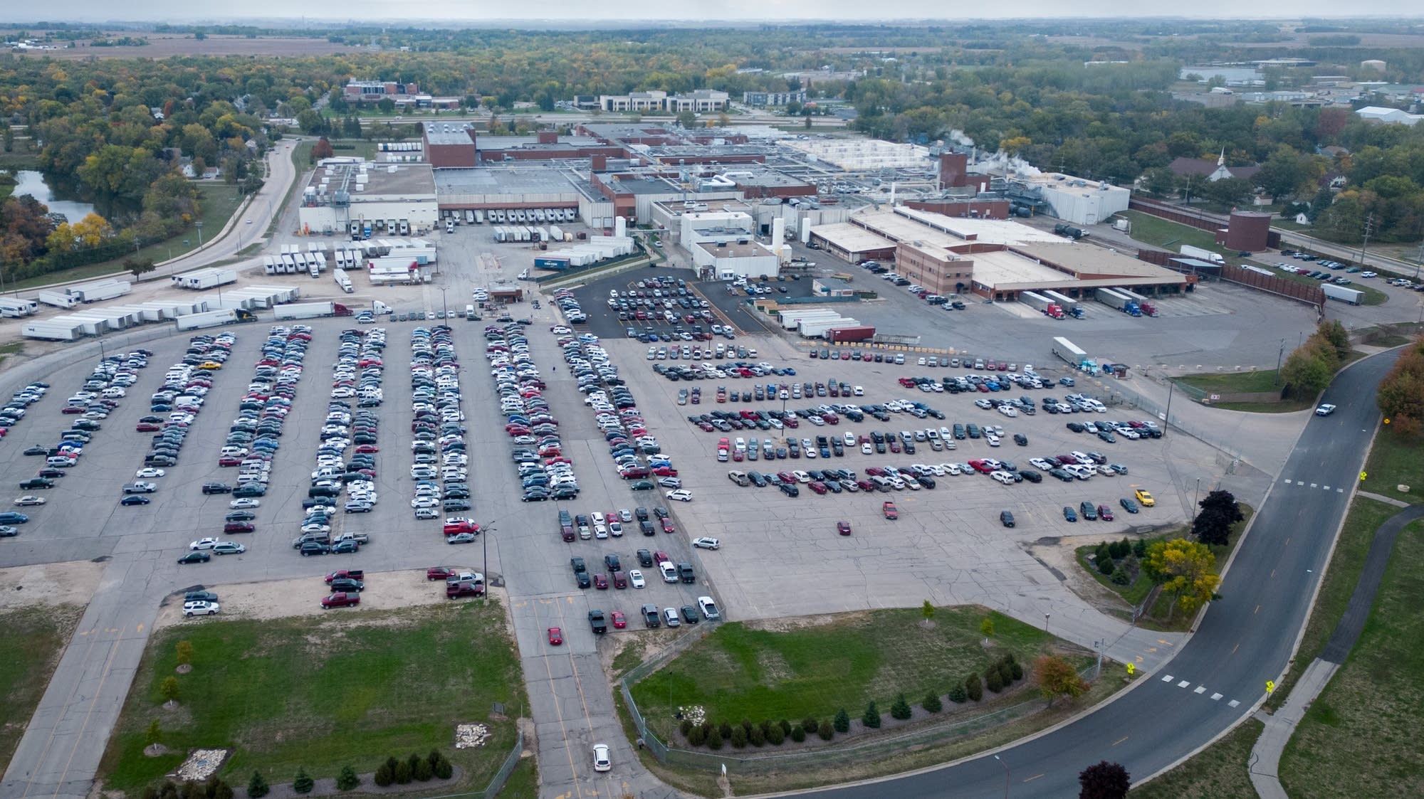 Hormel Foods brings back Ettinger as CEO, promotes Ghingo to president ...