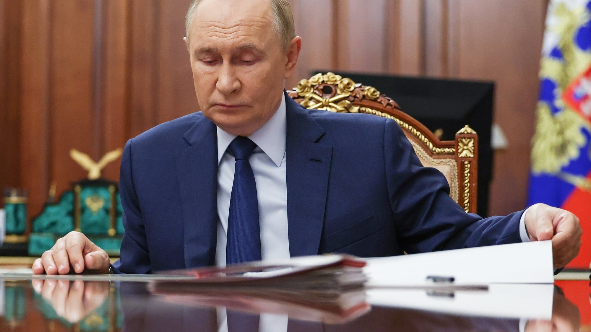Kremlin welcomes Trump's comments on Putin's offer to extend the New ...