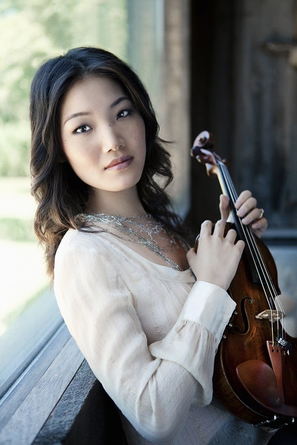 Violinist Rachel Lee Priday
