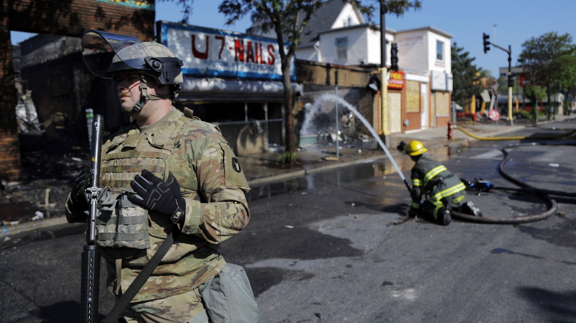 Walz opponents criticize the governor’s 2020 riot response | MPR News