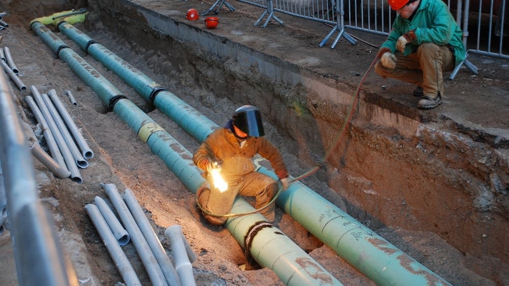 In Central Corridor's path, clusters of utility lines wait to be moved ...