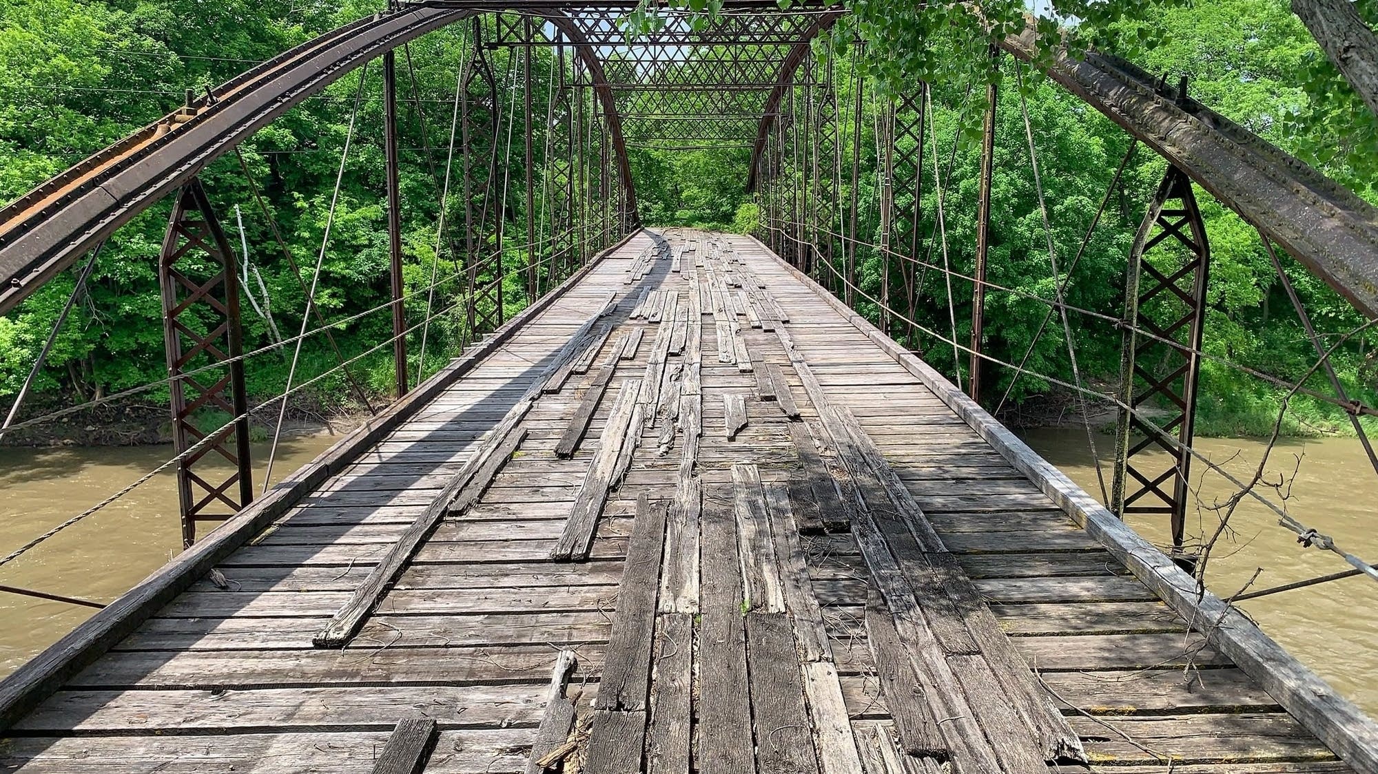 Four finalists in running to claim and reuse historic Minnesota bridge ...