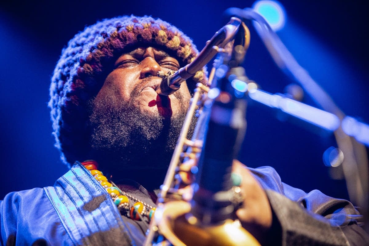 Review and photos: Kamasi Washington brings ‘Heaven and Earth’ to the ...