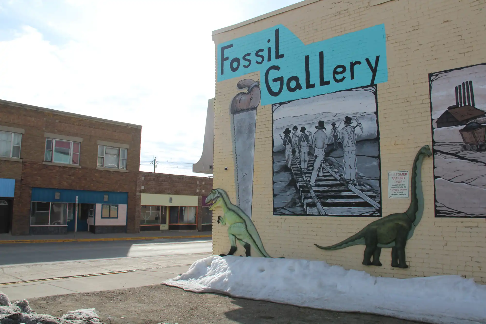 Small towns with new clean energy hubs face housing shortages