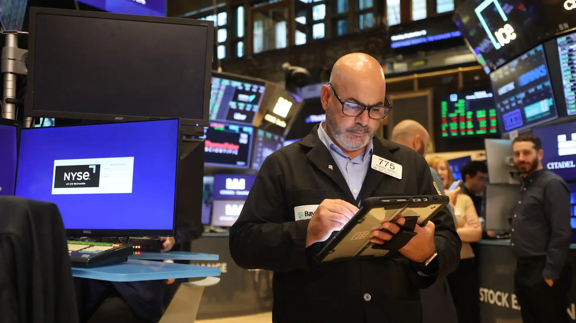 Why is the stock market booming as economic headlines slump?