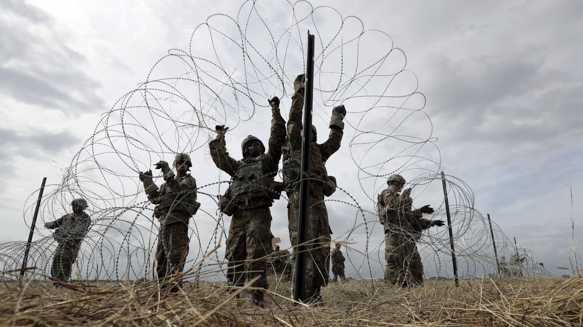 Pentagon sending another 3,750 troops to Southwest border | MPR News