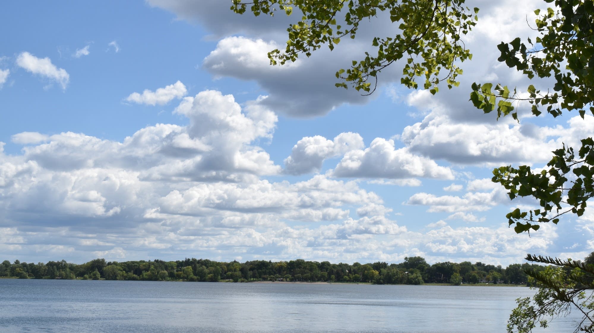 Weekend weather: Nice temps; chance of showers, thunderstorms | MPR News