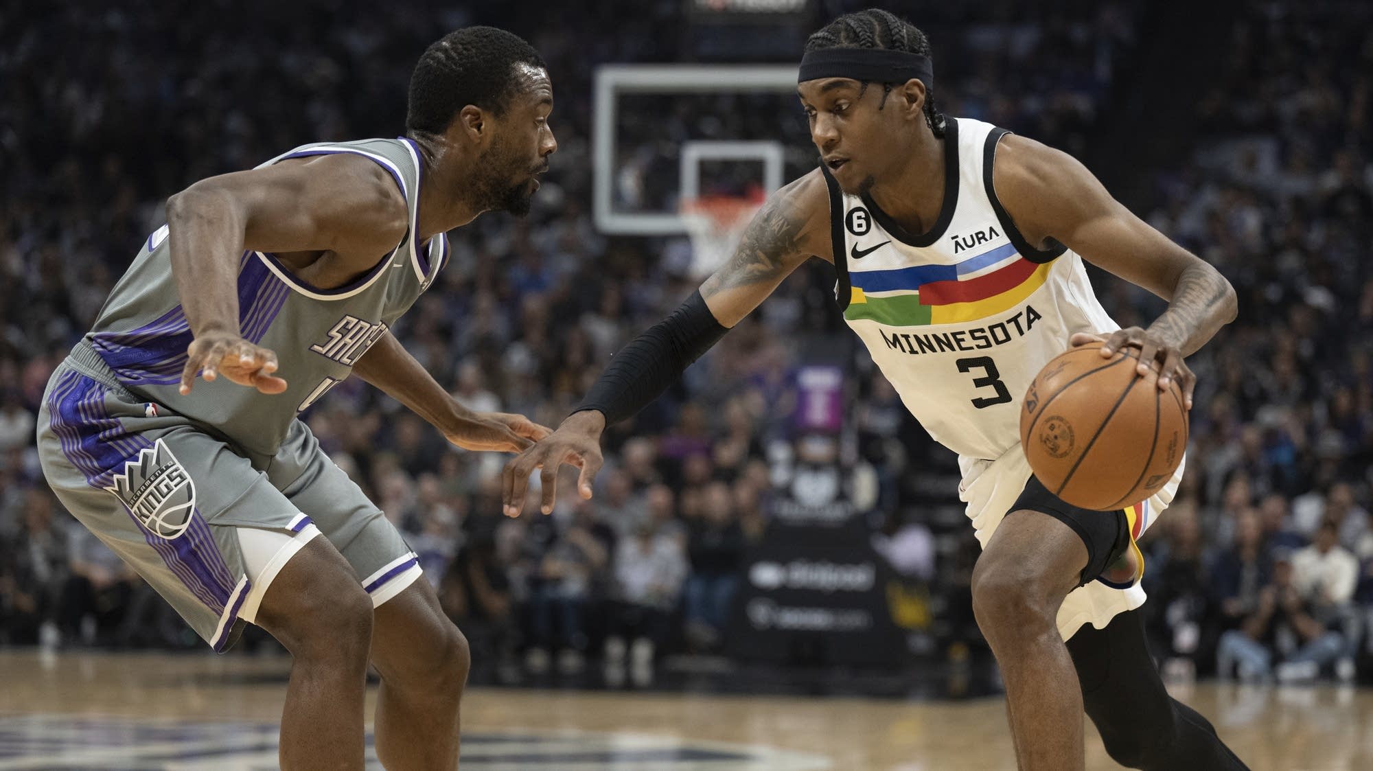 Timberwolves win 119-115 to deny clinching party for Kings | MPR News
