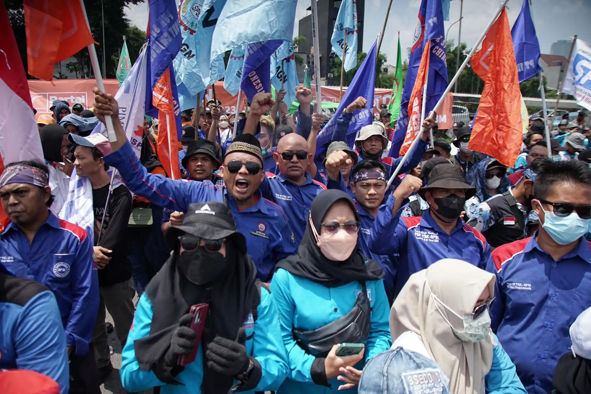 Workers and students in Indonesia protest over fuel price hike
