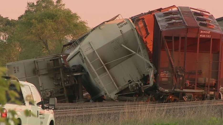 Northstar rail canceled after BNSF derailment | MPR News